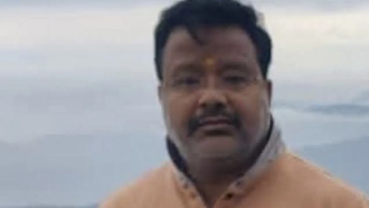 Banda Bus Owner Vanishes, Scooty Found on River Bridge; Wife Blames ...