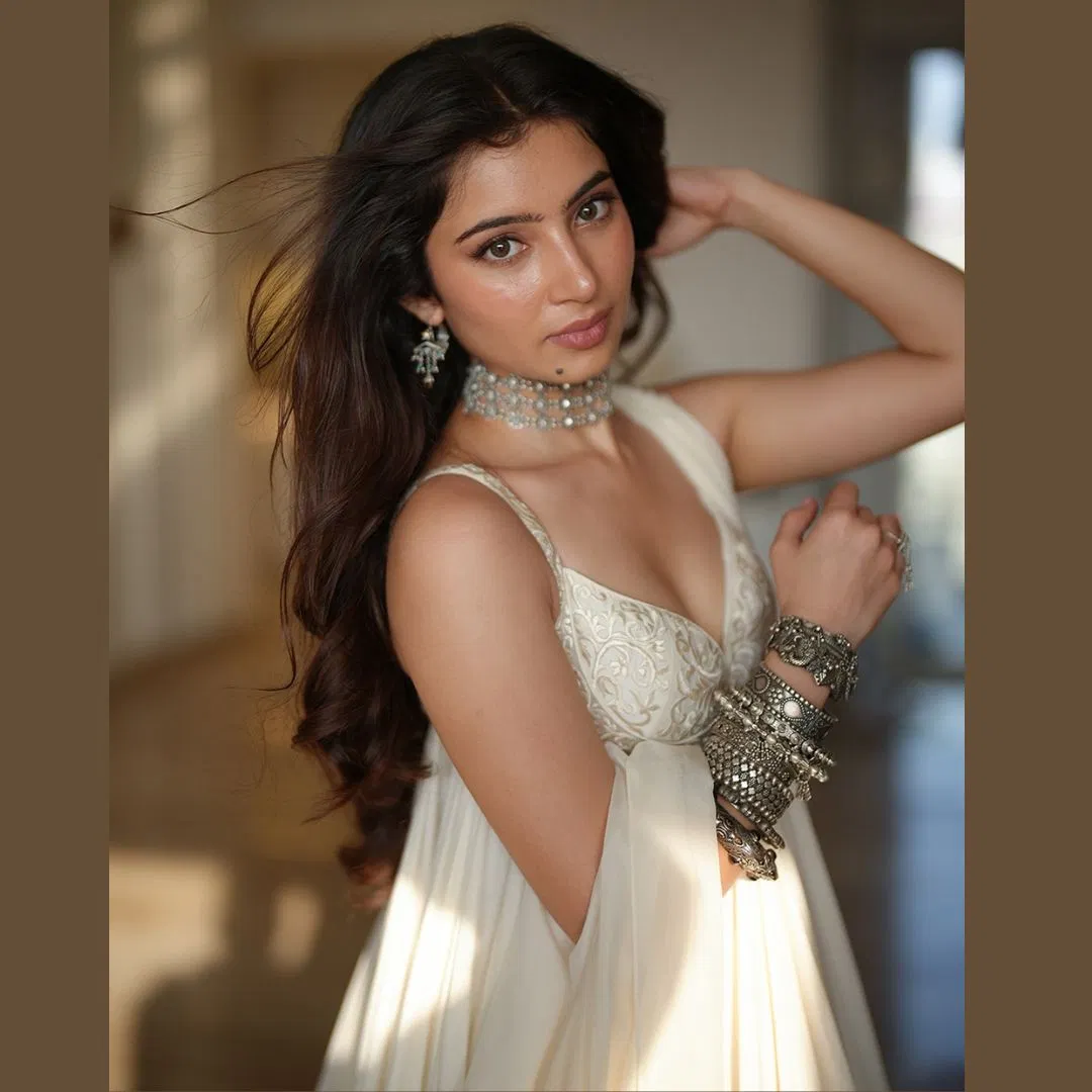 Dhurandhar Actress Looks: Have you seen these stunning pictures of Sara Arjun? Her fashion sense ...